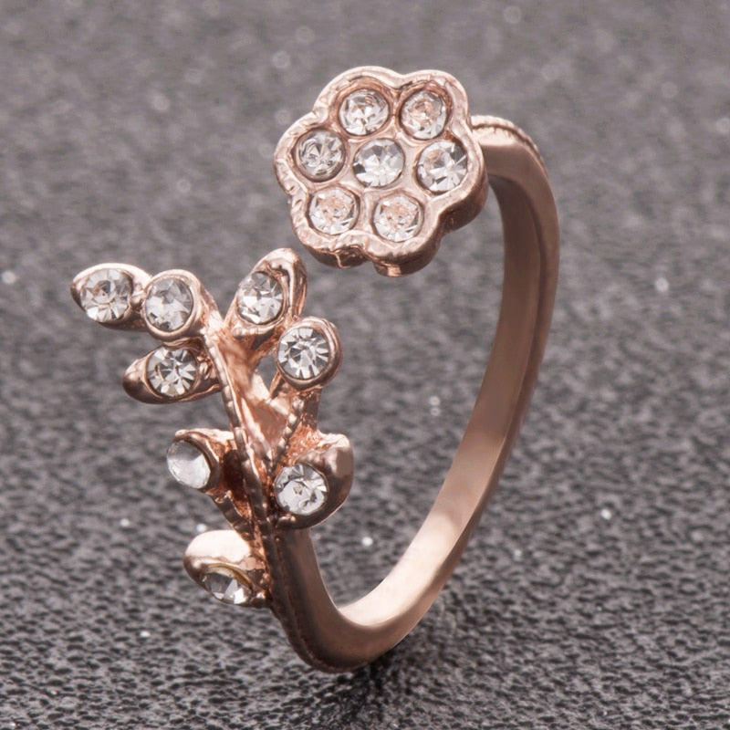 Lovely Flower Rhinestone Ring – Cutie Gifts Store